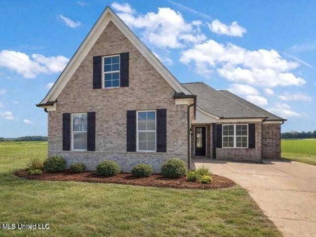 472 Sunflower St, Nesbit, MS 38651