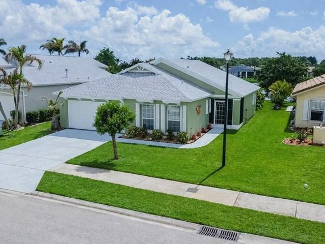 472 SW Talquin Ln, Port Saint Lucie, FL 34986