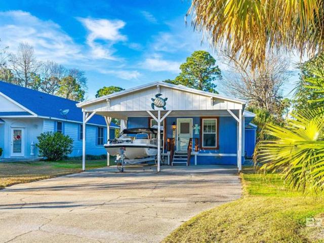 472 W Canal Dr, Gulf Shores, AL 36542
