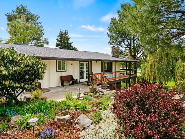 472 Vista Ln, Yakima, WA 98908 | MLS #26 1230 | Compass