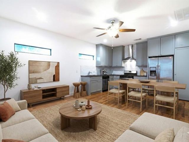 4734 Bell St, Houston, TX 77023