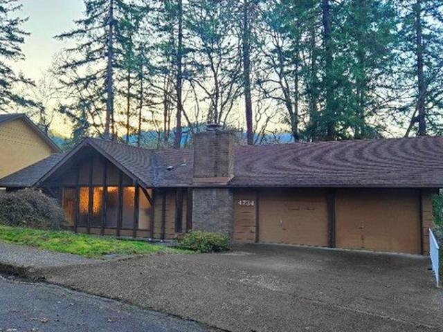 4734 Brookwood St, Eugene, OR 97405