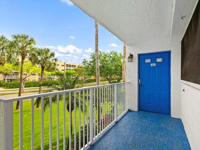 4734 Lucerne Lakes Blvd #201, Lake Worth, FL 33467
