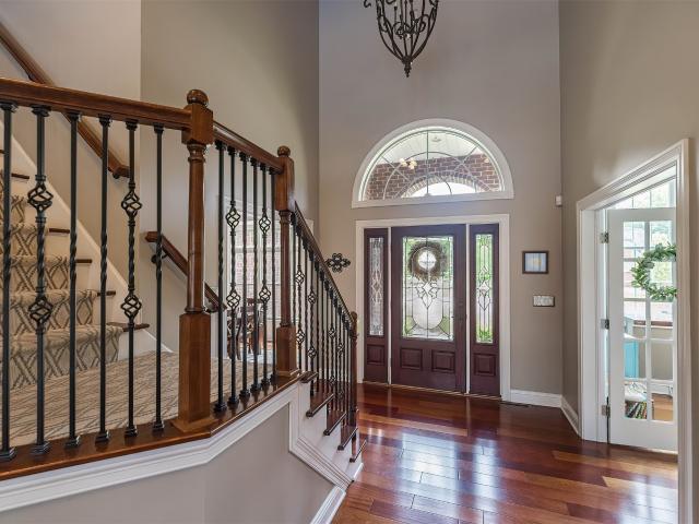 4734 thoroughbred loop