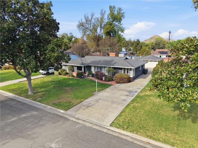 4735 Oakwood Pl, Riverside, CA