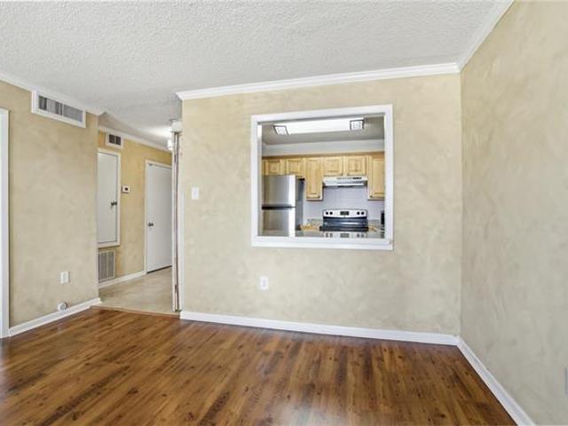4735 Government St, Unit 215, Baton Rouge, LA 70806 | MLS #2546