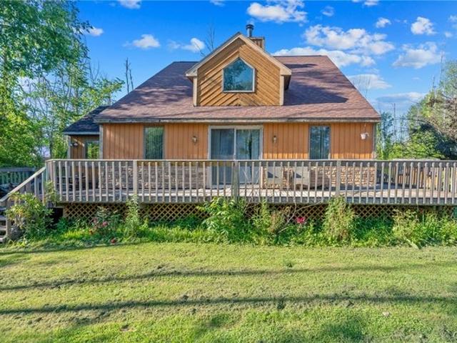 4735 Grange Rd, Clay, NY 13041