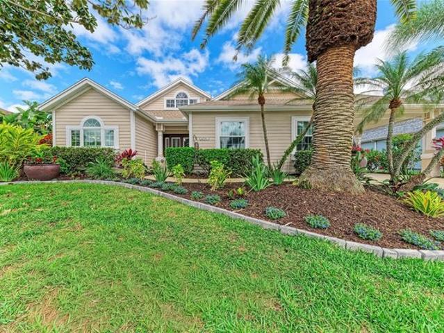 4735 Spinnaker Dr, Bradenton, FL 34208