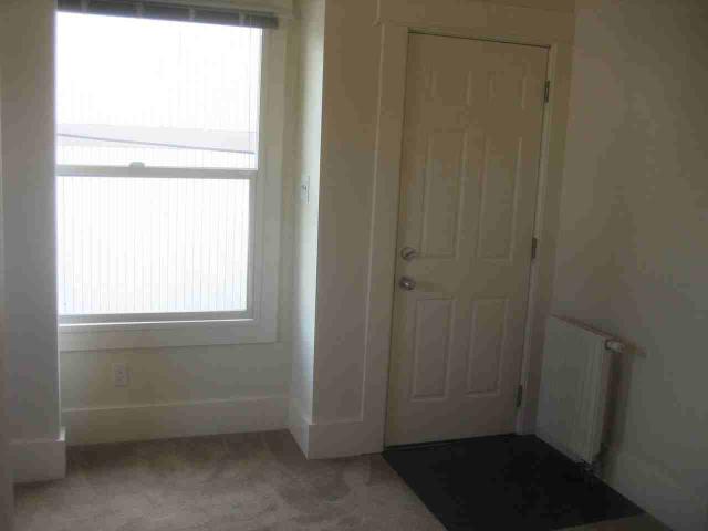 4736 Studio Apartment for Rent at 4736 18th Ave Ne, Seattle, WA 98105 University District