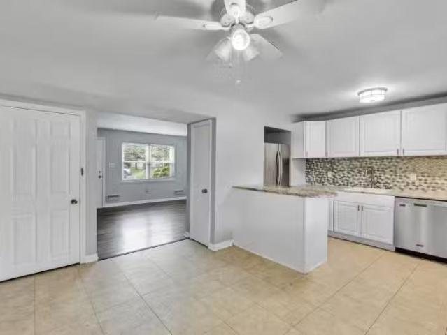 4736 Vancouver Rd, Baltimore, MD 21229