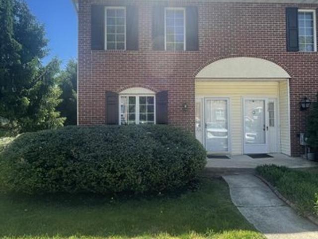 4736 Weatherhill Dr, Wilmington, DE 19808