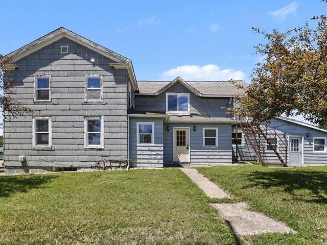 4737 Territorial Rd, Benton Harbor, MI 49022
