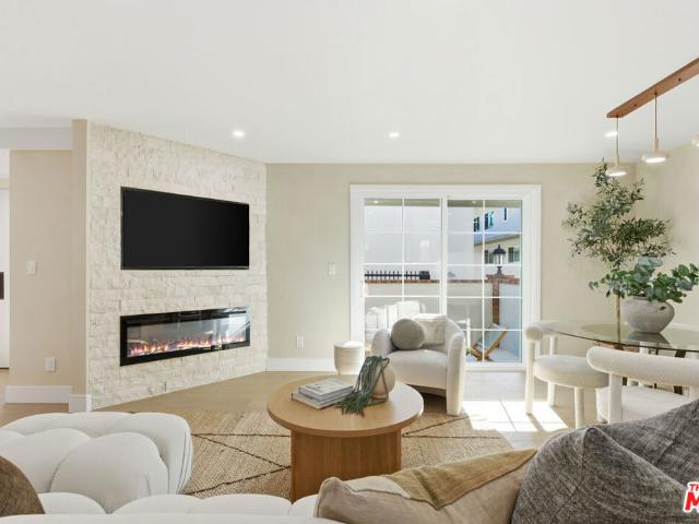 4738 La Villa Marina A