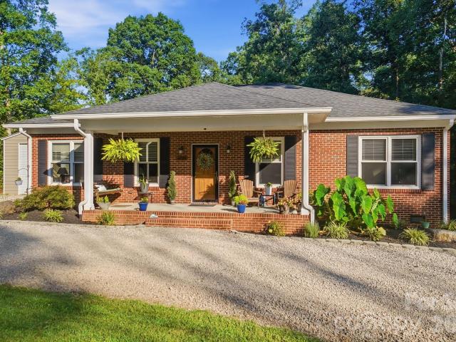 4739 Mountain Island Drive W