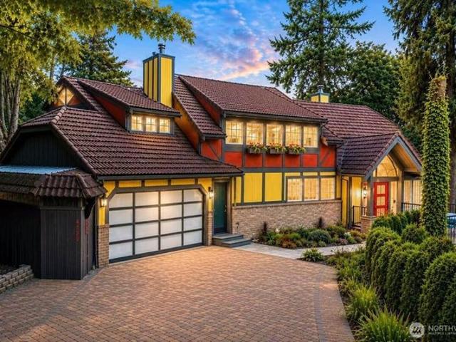 4739 Fernridge Ln, Mercer Island, WA 98040