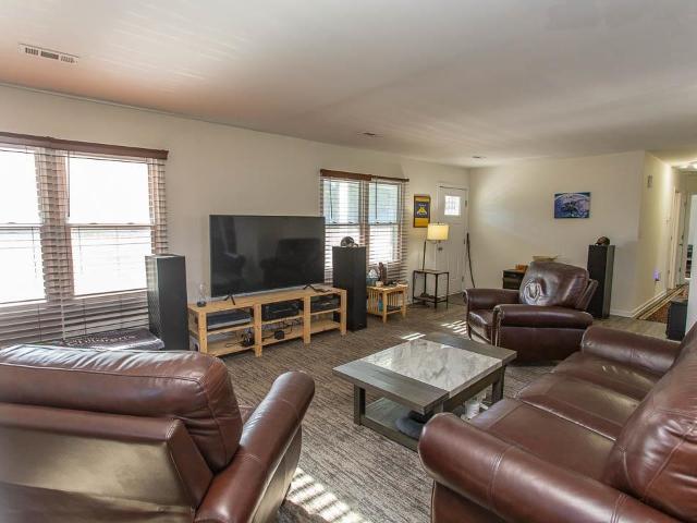 4730 Cottonwood Dr