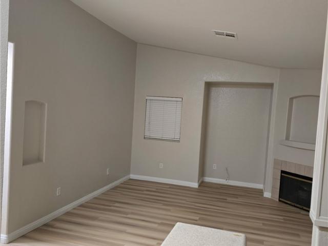 4730 E Craig Road 2142