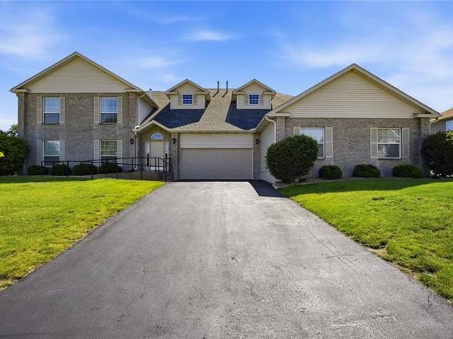 4730 Westchester Dr NE Unit C, Cedar Rapids, IA 52402