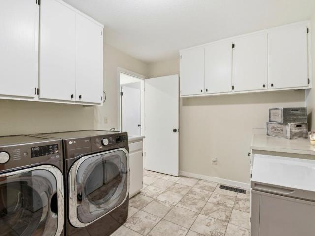 4730 Woodcliff Ct, Santa Rosa, CA 95405 | MLS #326031