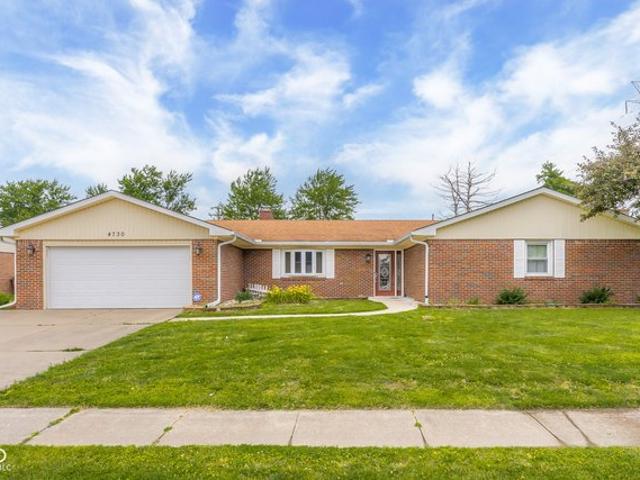 4730 Woodcrest Dr, Columbus, IN 47203