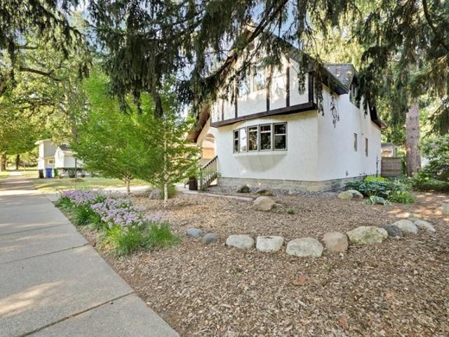 4730 38th Ave S, Minneapolis, MN 55406