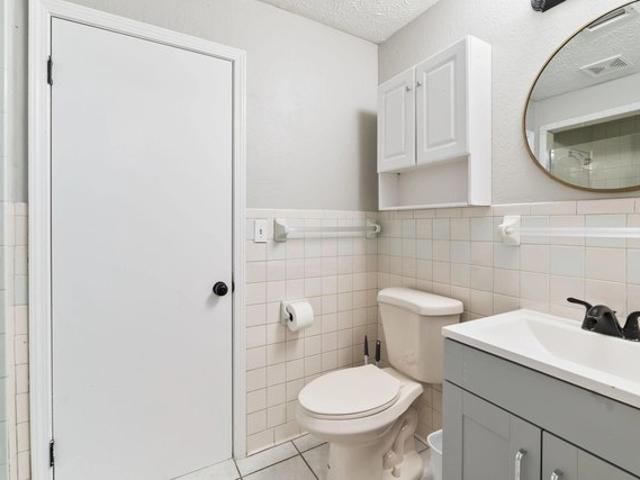 4731 E Castlewood Dr, Jacksonville, FL 32206