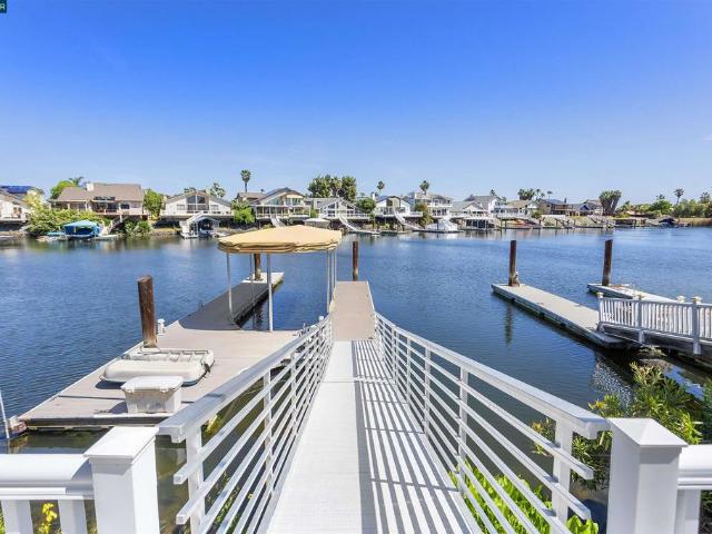 4731 Spinnaker Way