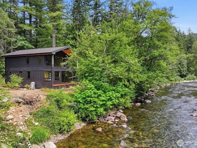 47337 SE 160th St, North Bend, WA 98045