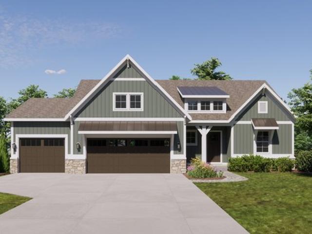 4733 Harkemas Creek Dr, Holland, MI 49424
