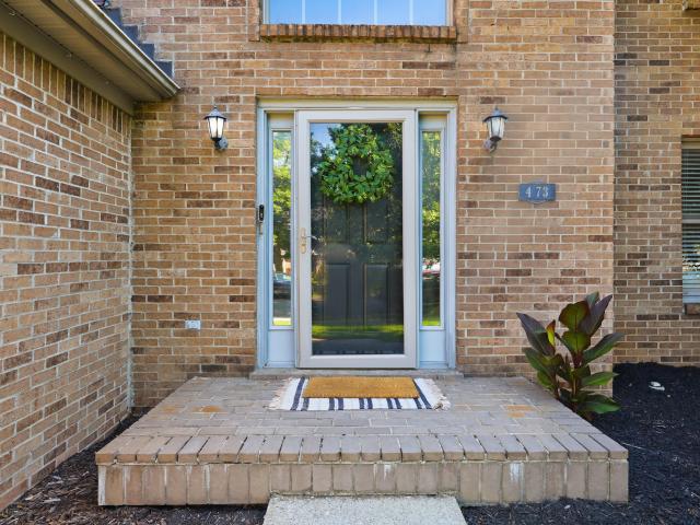 473 Amberley Drive
