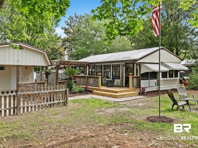 473 Buena Vista Dr, Lillian, AL 36549