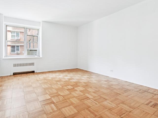 473 FDR Drive K1004