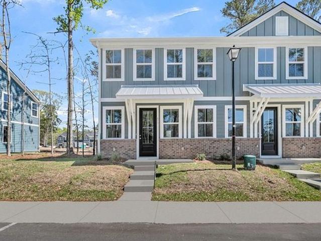 473 Martins Creek Blvd, Summerville, SC 29485