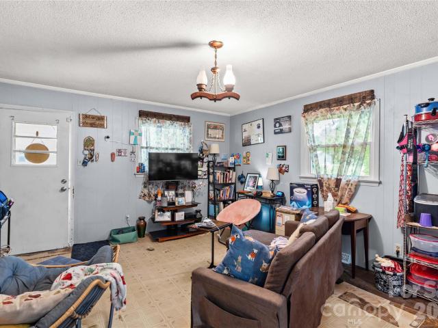 473 Nixon Road
