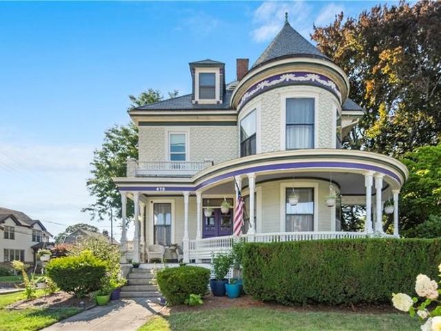 473 S Main St, Woonsocket, RI 02895