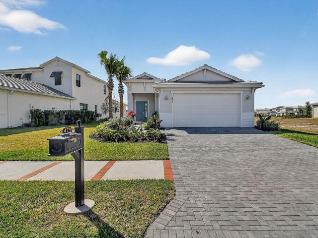 473 SE Fascino Cir, Port St. Lucie, FL 34984 | MLS #R11147