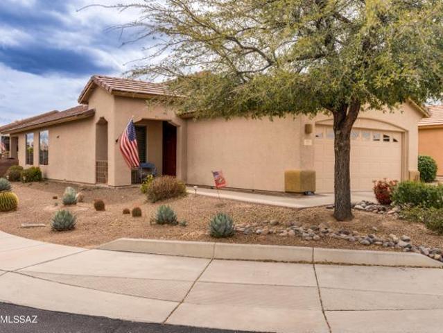 473 W Chardin Dr, Green Valley, AZ 85614