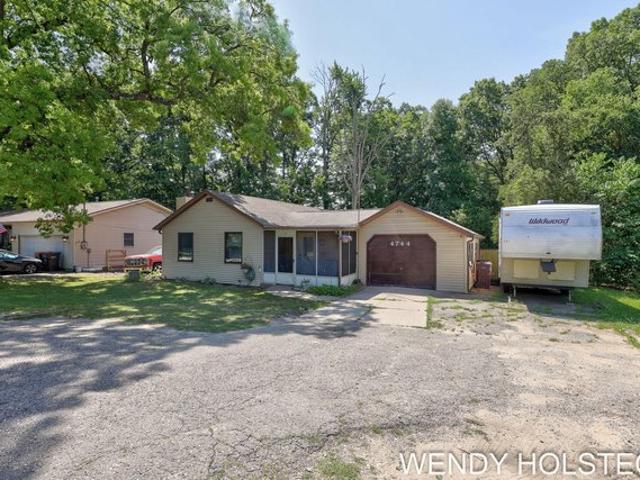 4744 Burton St SE, Grand Rapids, MI 49546