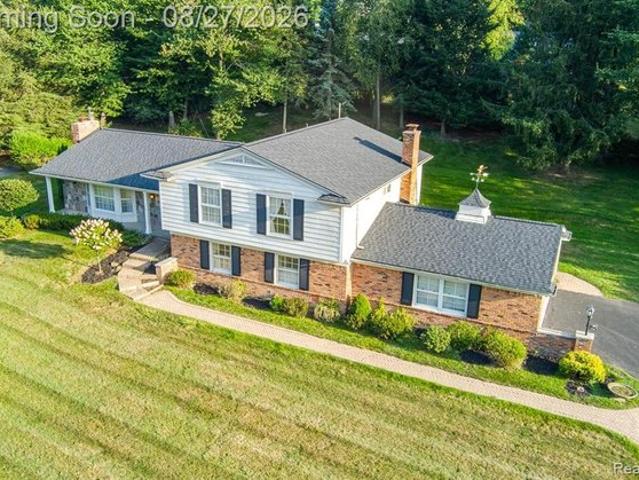 4744 Brafferton Dr, Bloomfield Township, MI 48302