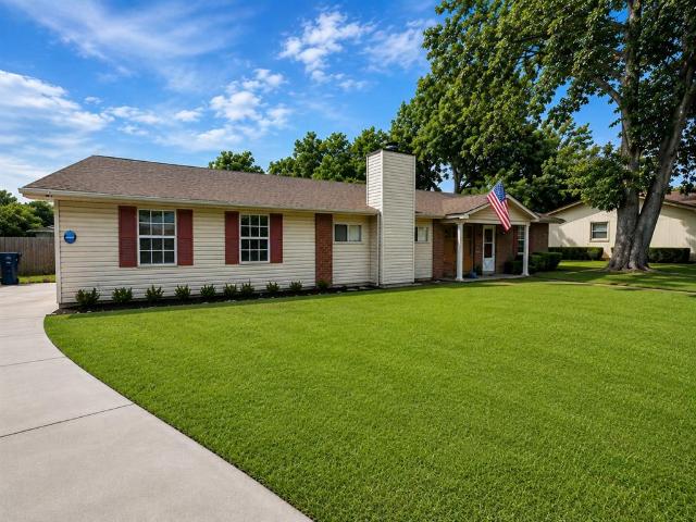 4744 Carolyn Lane