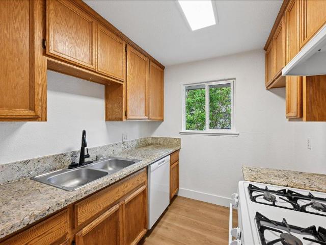 4744 Greenholme Dr, Unit 4, Sacramento, CA 95842 | MLS #226045