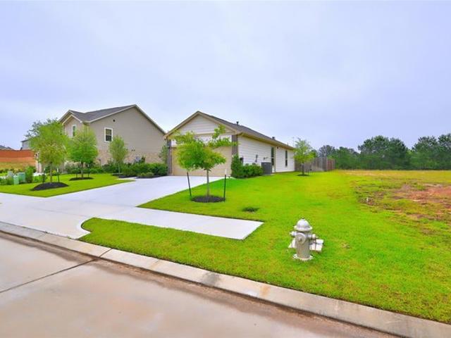 4744 Sprout Creek Ct, Conroe, TX 77304