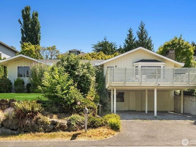 4744 44th Ave NE, Seattle, WA 98105
