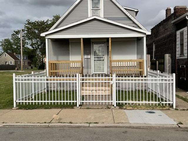 4745 McCook Ave, East Chicago, IN 46312