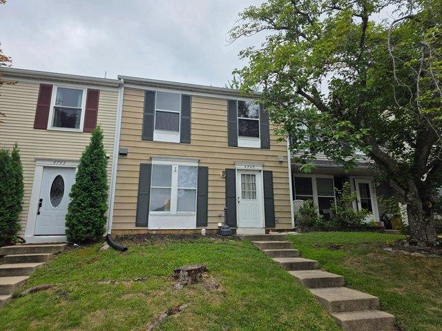 4745 Hedrick Ln, Woodbridge, VA 22193
