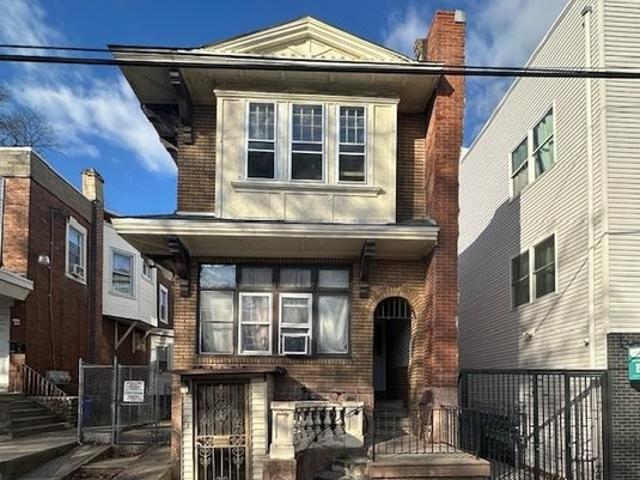 4746 N 12th St, Philadelphia, PA 19141