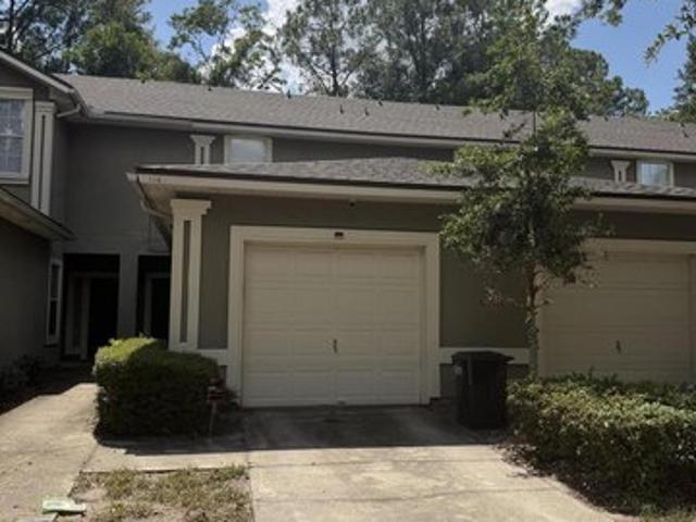 4746 Playpen Dr, Jacksonville, FL 32210