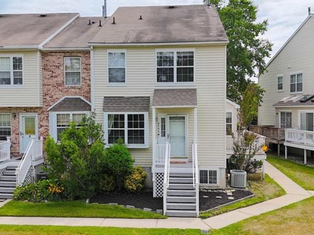 4746 Summersweet Dr Unit 4746, Hamilton Township, NJ 08330