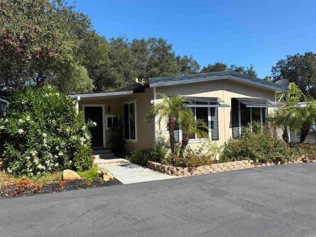 4747 Oak Crest Rd, Unit SPC 23, Fallbrook, CA 92028 | MLS #NDP2604 | Compass