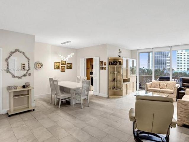 4747 Collins Ave #513 Miami Beach, FL 33140